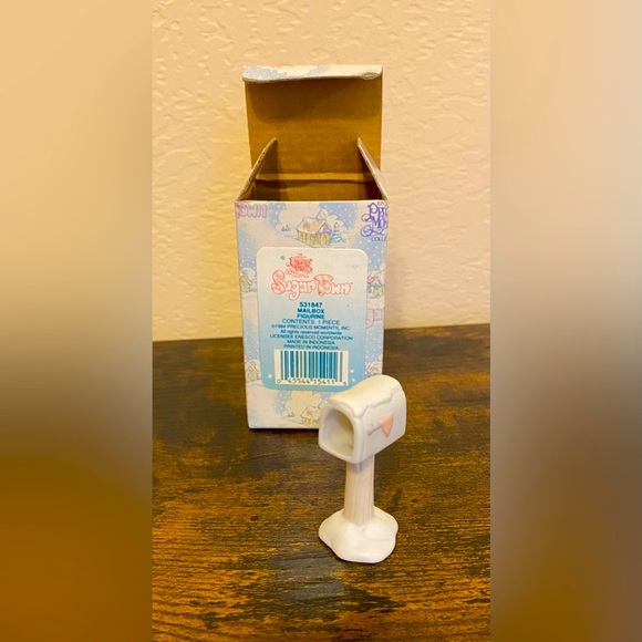 Precious Moments | Accents | Artwork By The Late Sam Butcher Retired ...